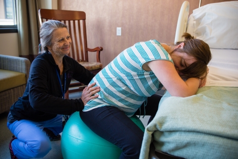 For Many Moms, Less Intervention During Labor is Best